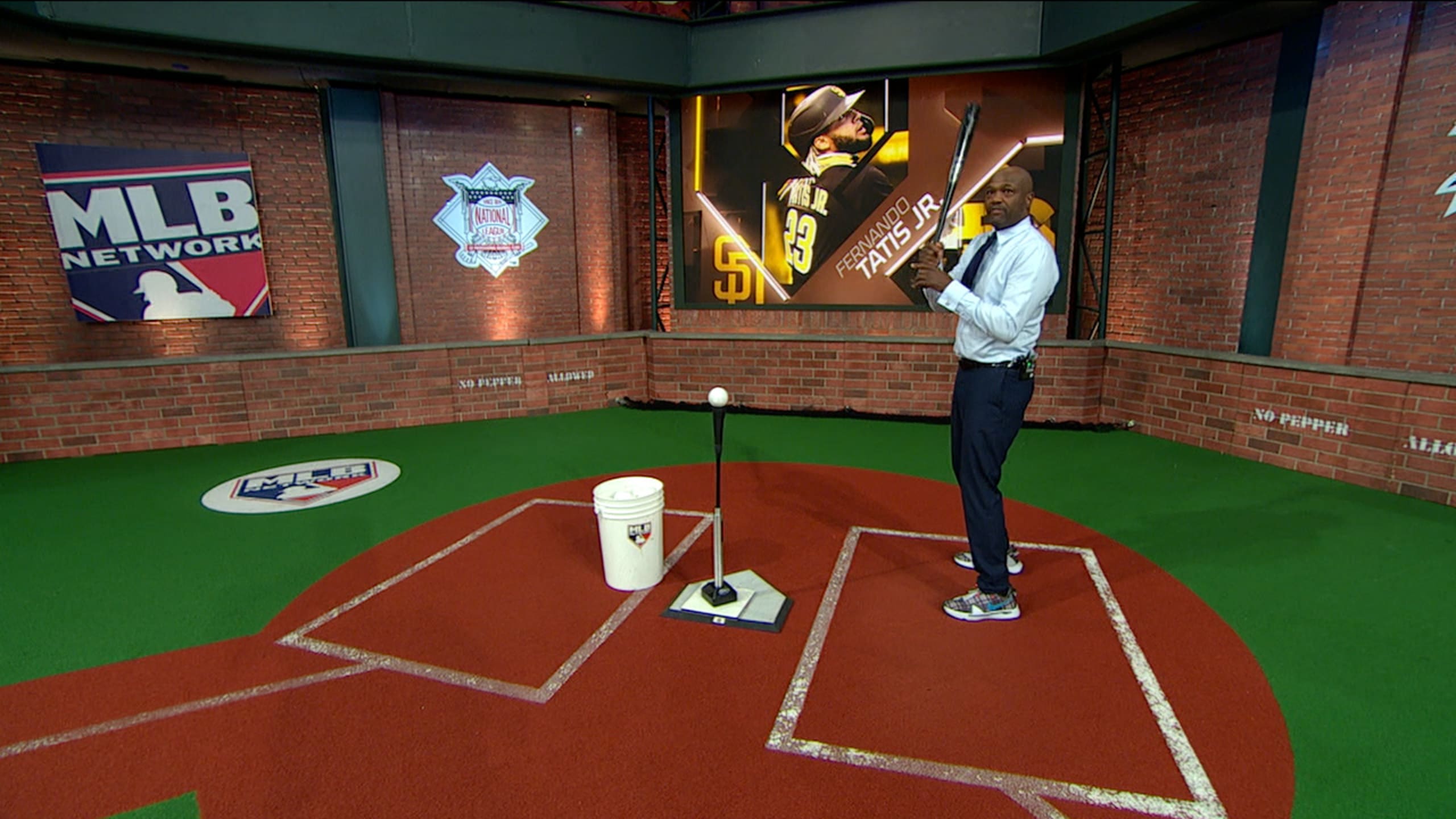 Breakdown of Tatis Jr.'s swing