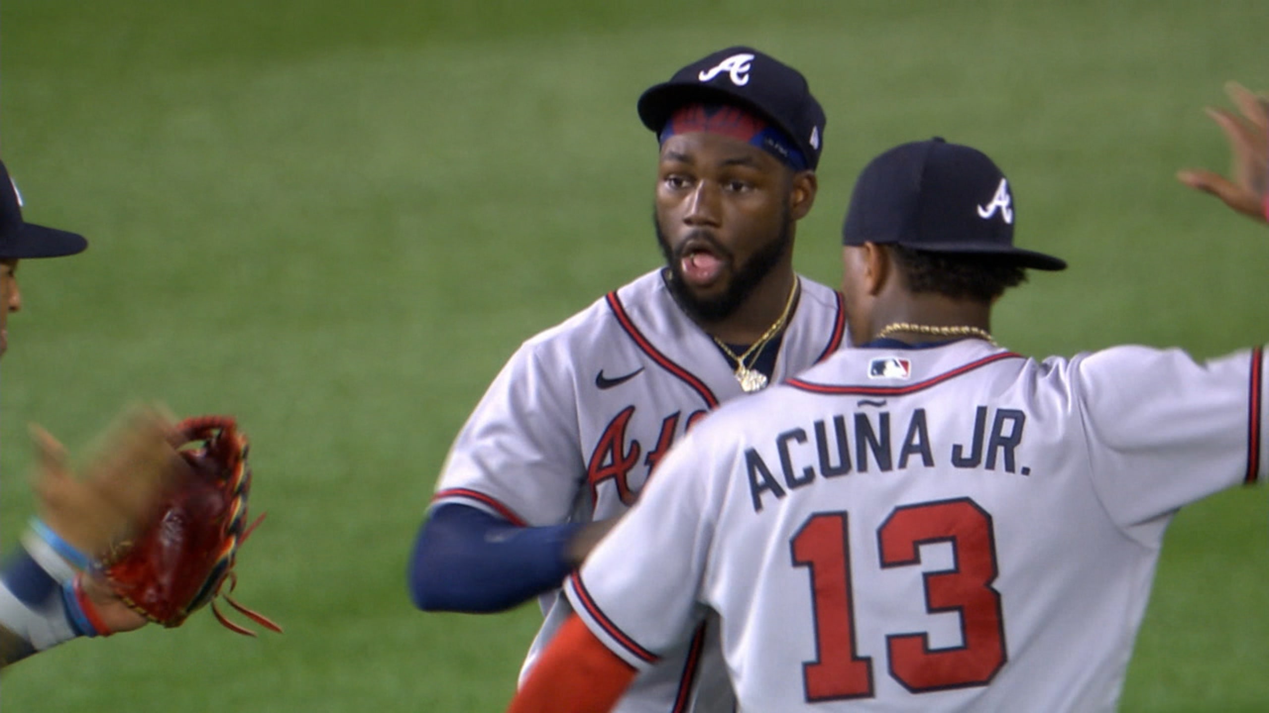 Kenley Jansen sella la victoria