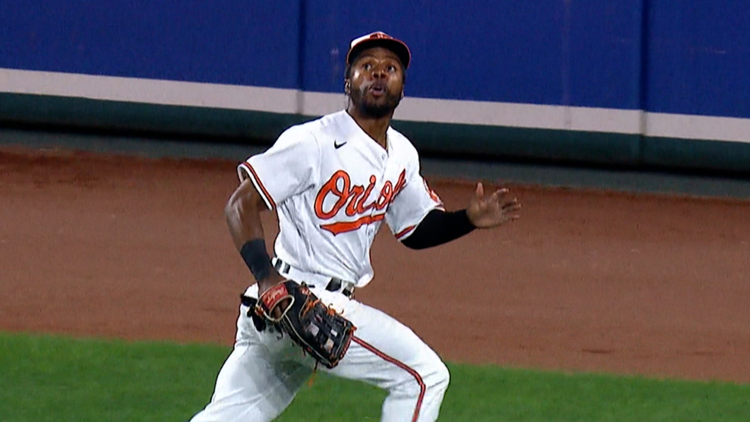 Cedric Mullins' running catch