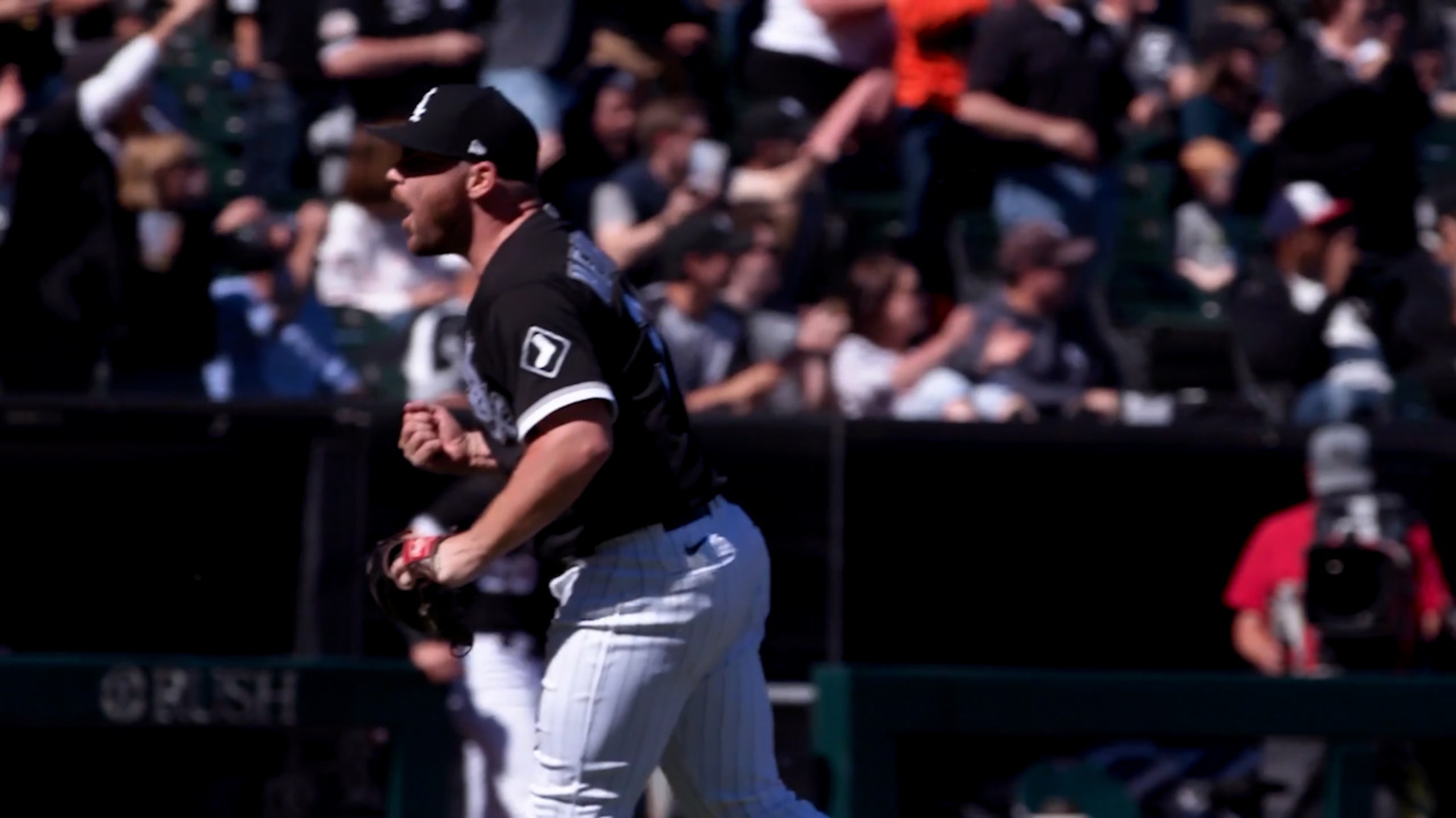 Check out Hendriks' reaction