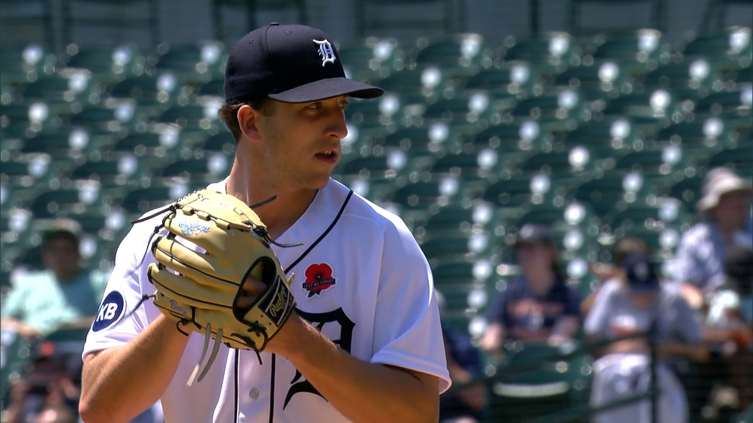 Beau Brieske fans four