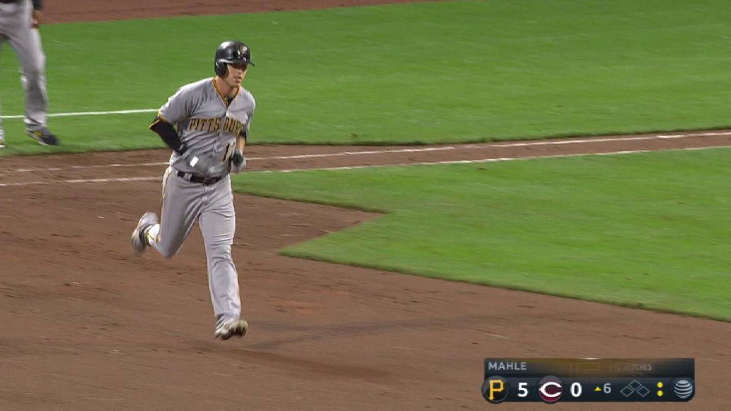 Dickerson's solo homer