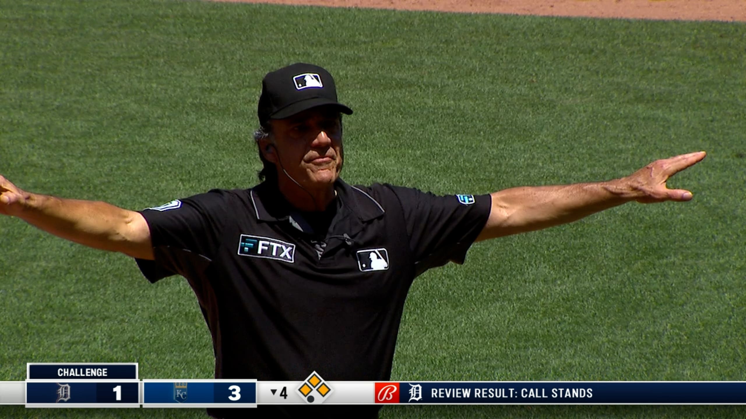 Kyle Isbel's single stands