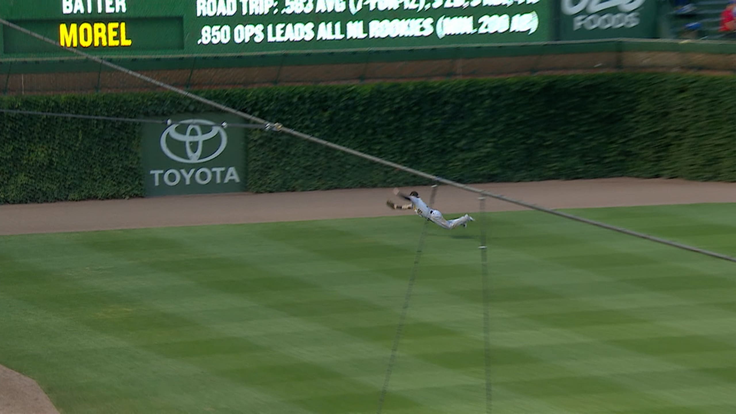 Ben Gamel makes outrageous catch