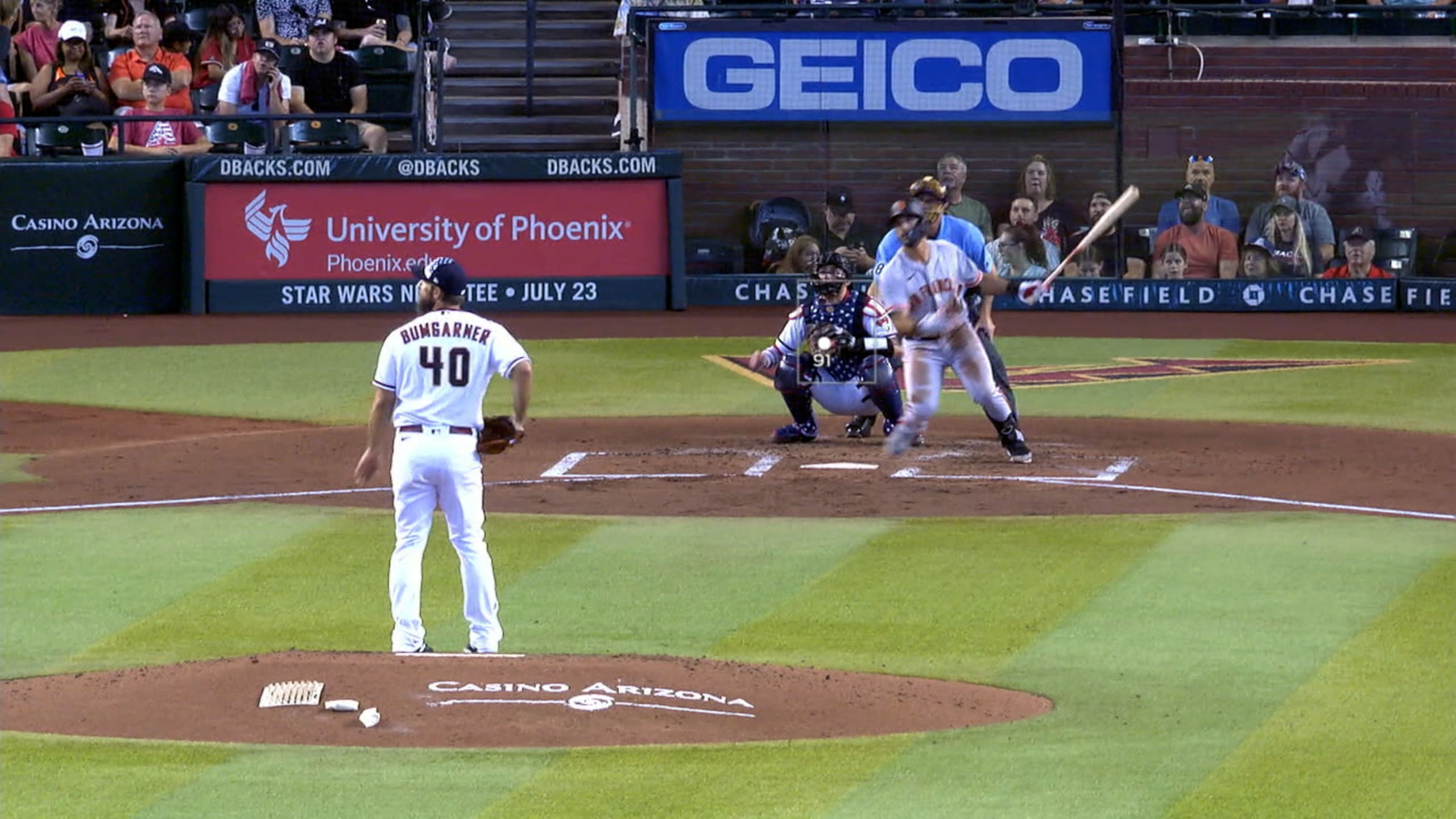 David Villar doubles in MLB debut