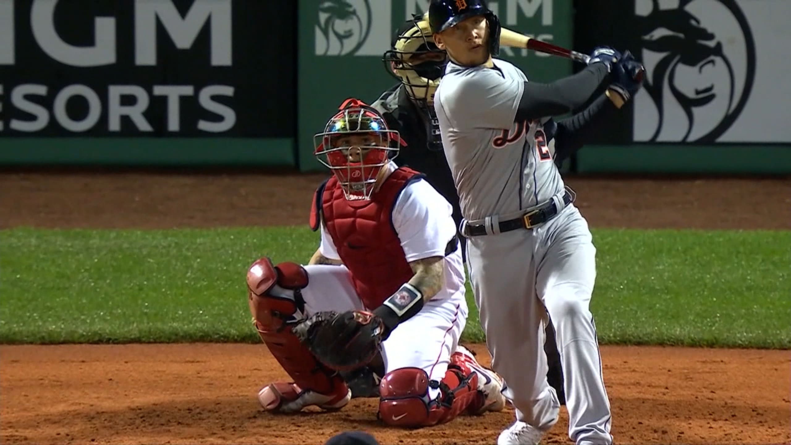 JaCoby Jones' RBI single