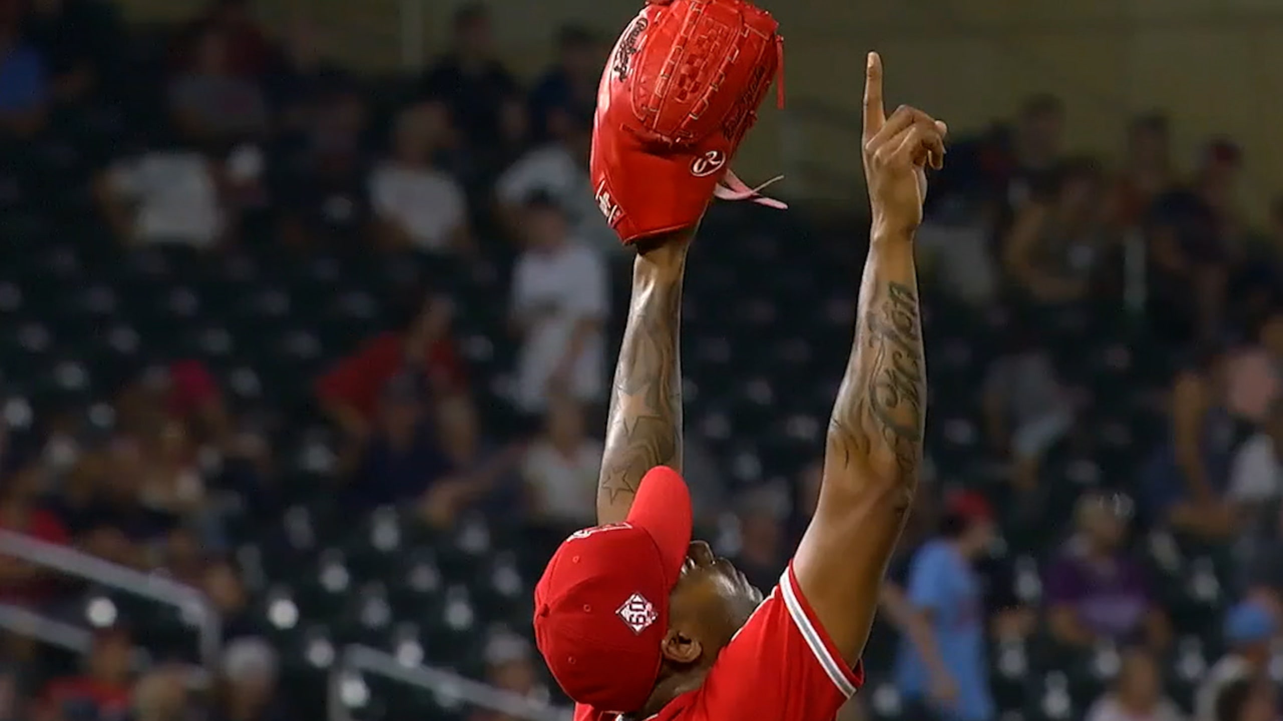Raisel Iglesias' 20th save