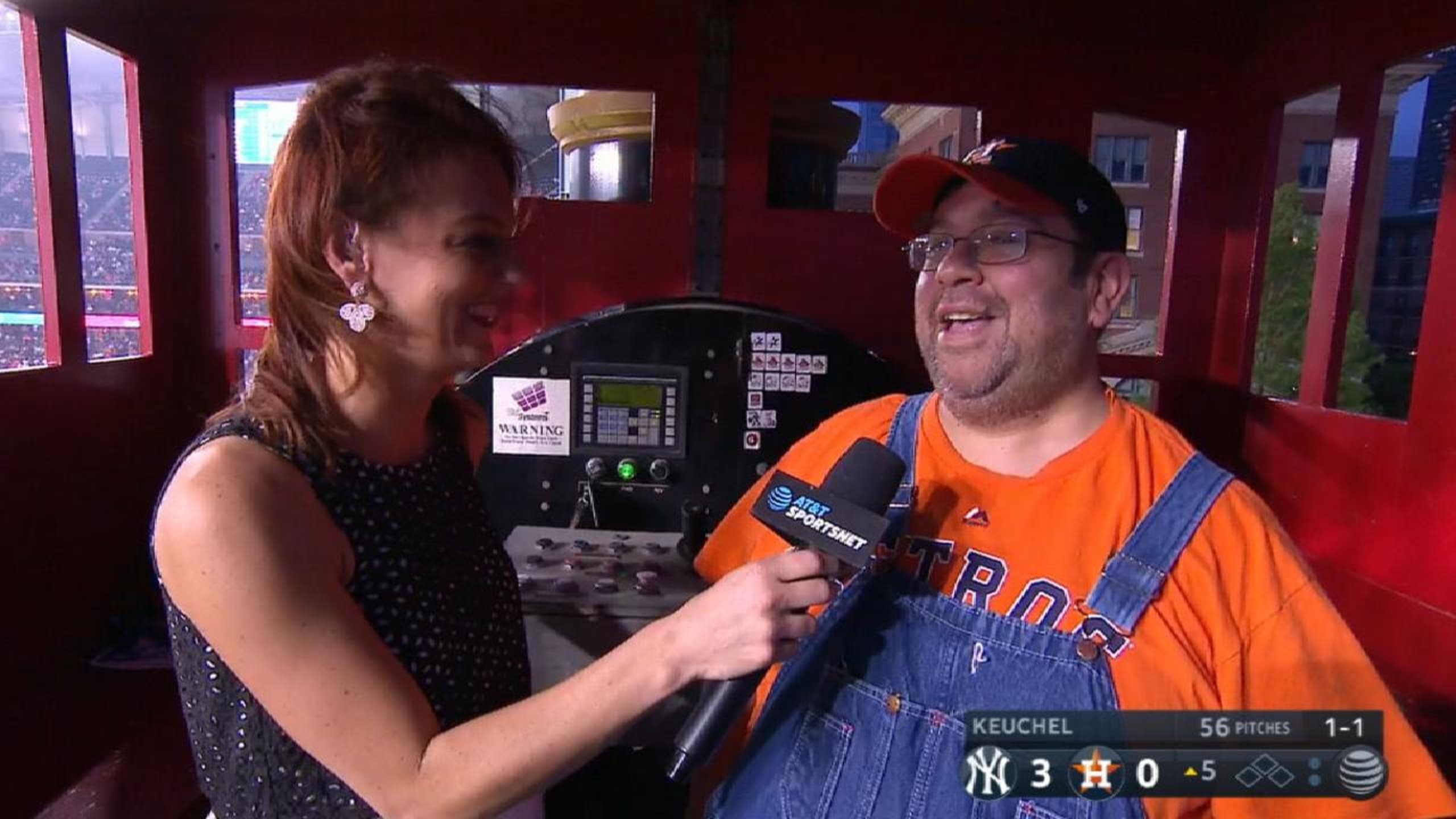 Bobby Dynamite en el tren de los Astros