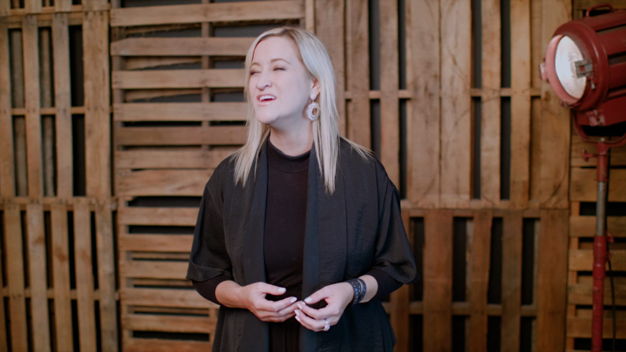 Tiffany Goss performs "O Canada"