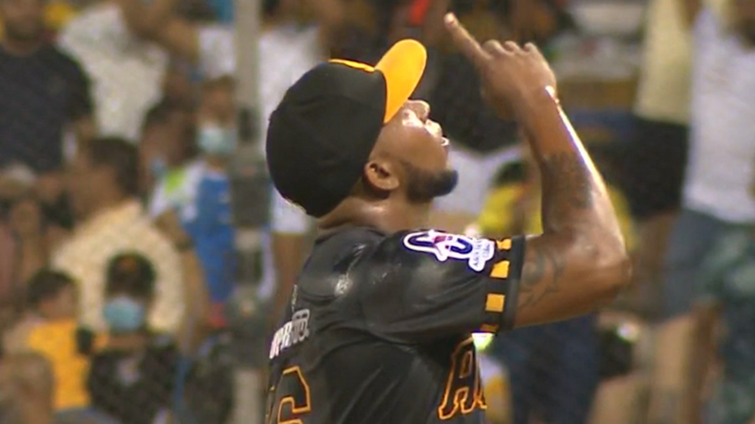 Neftalí Feliz logra el salvado