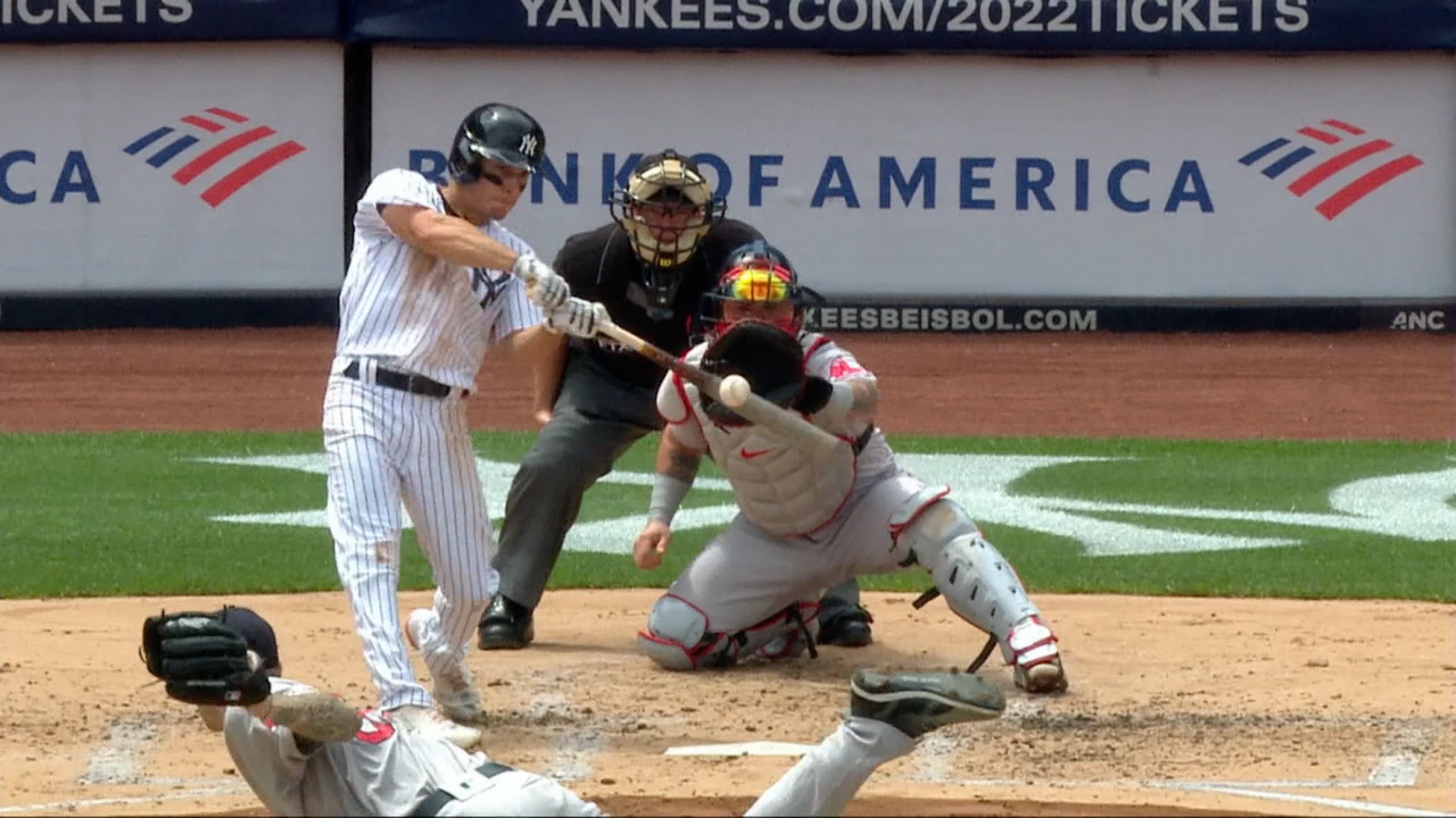 Velázquez produce 2 con hit