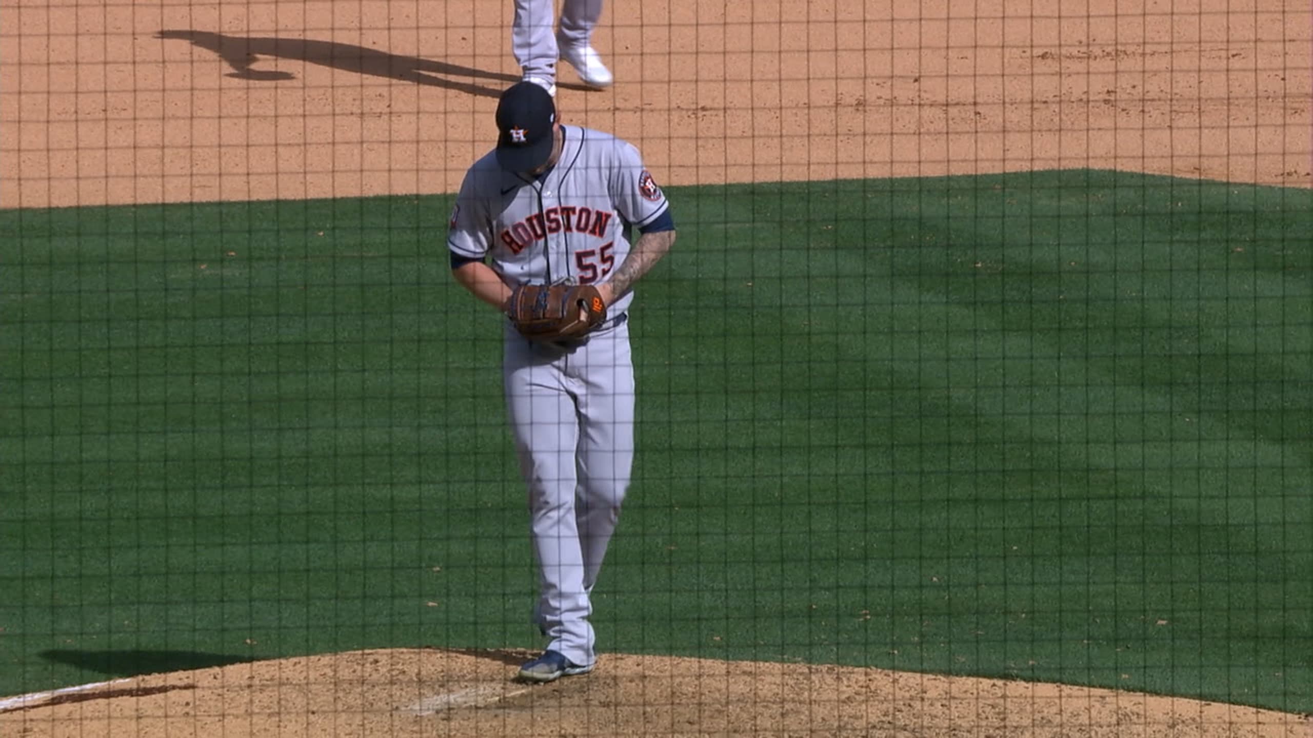 Ryan Pressly secures the save