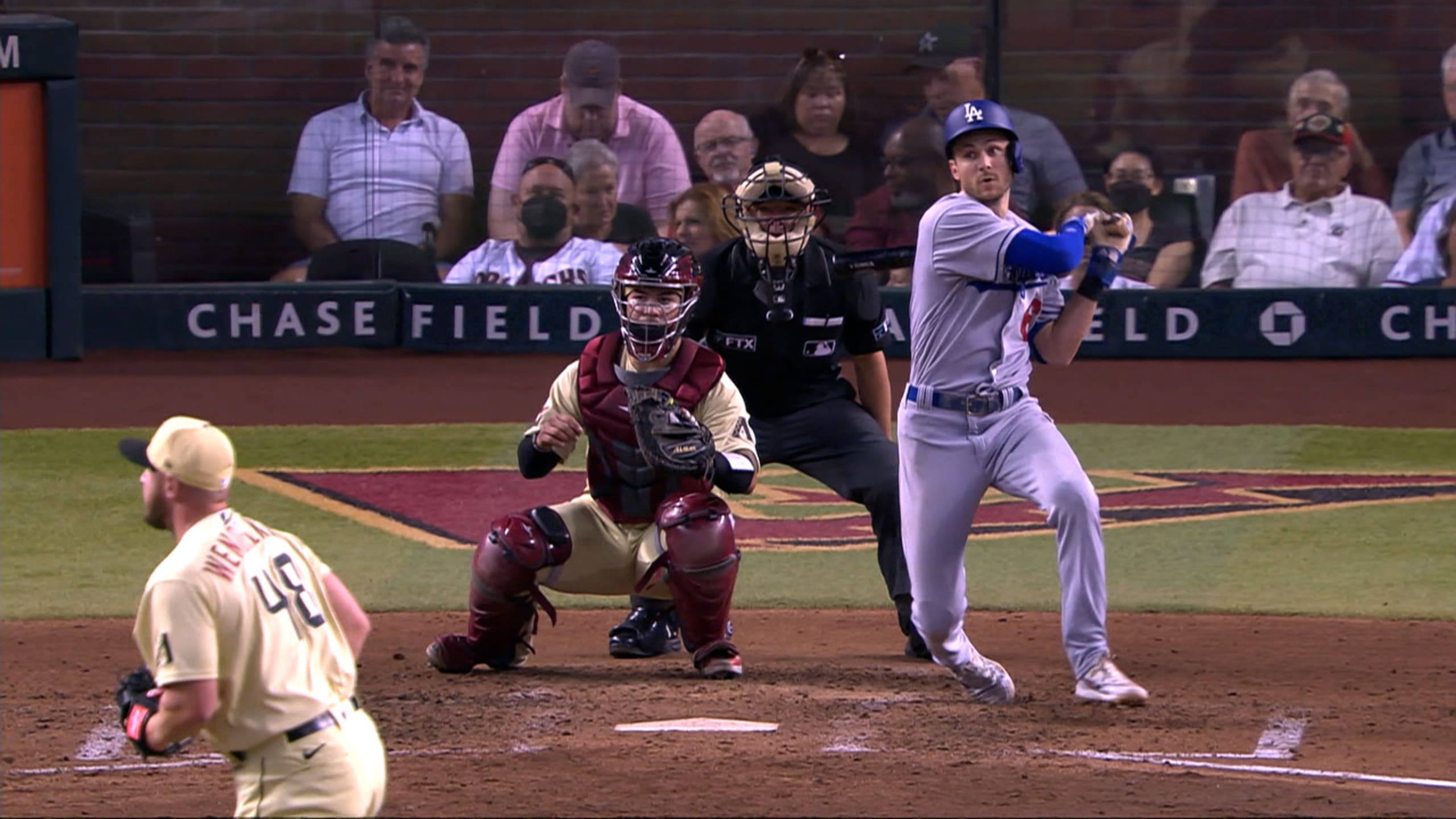 Trea Turner trae 2 ante Arizona