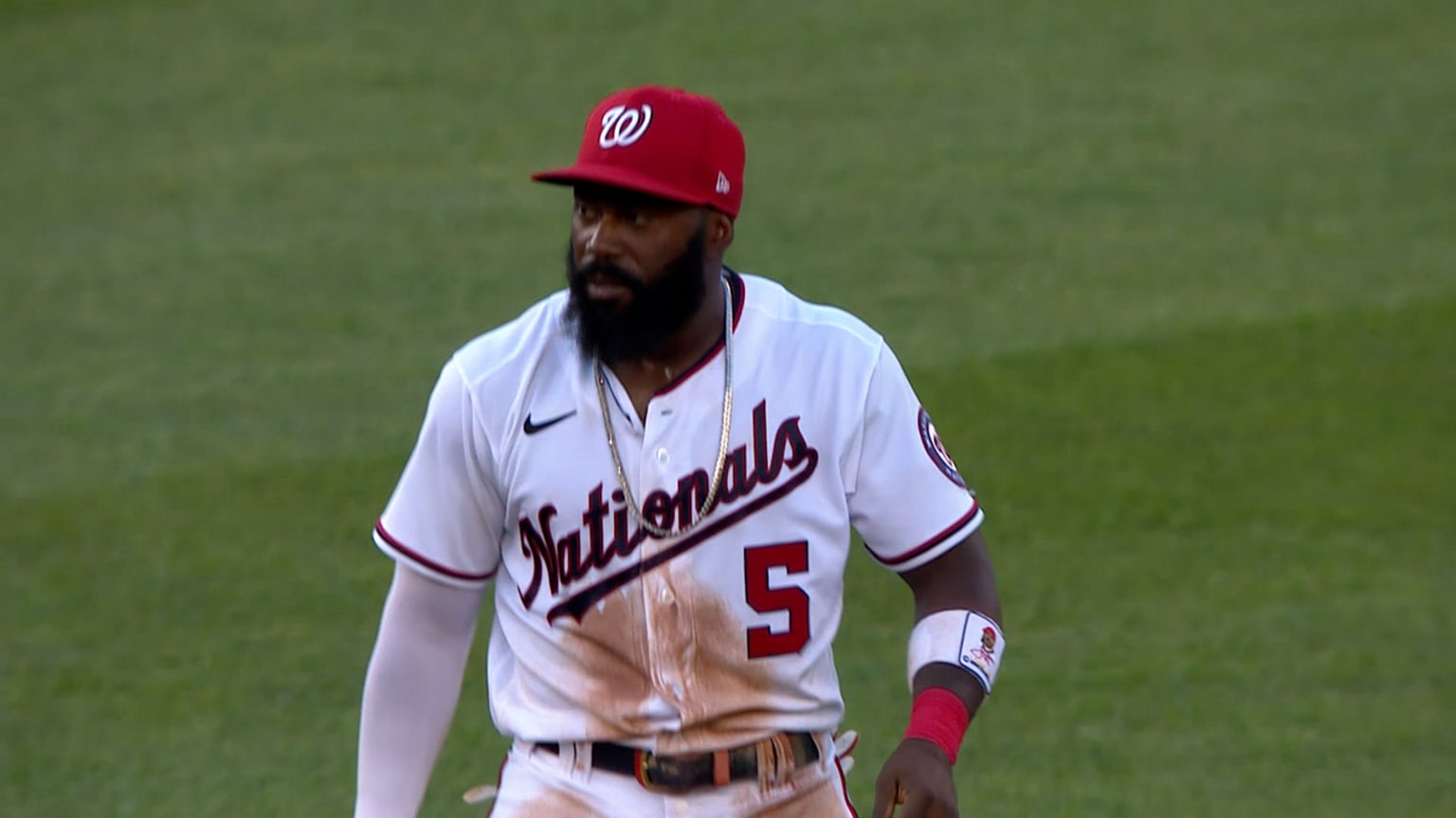 Josh Harrison makes a sweet diving play in the 3rd | 06/29/2021 | New ...