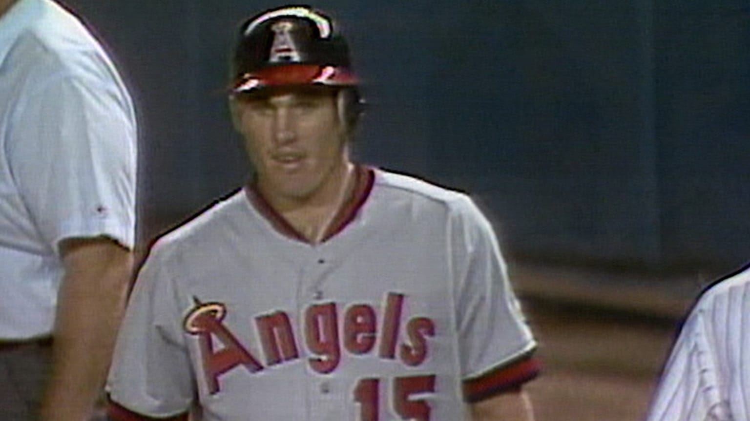 Tim Salmon singles for his first career hit | 08/22/1992 | MLB.com