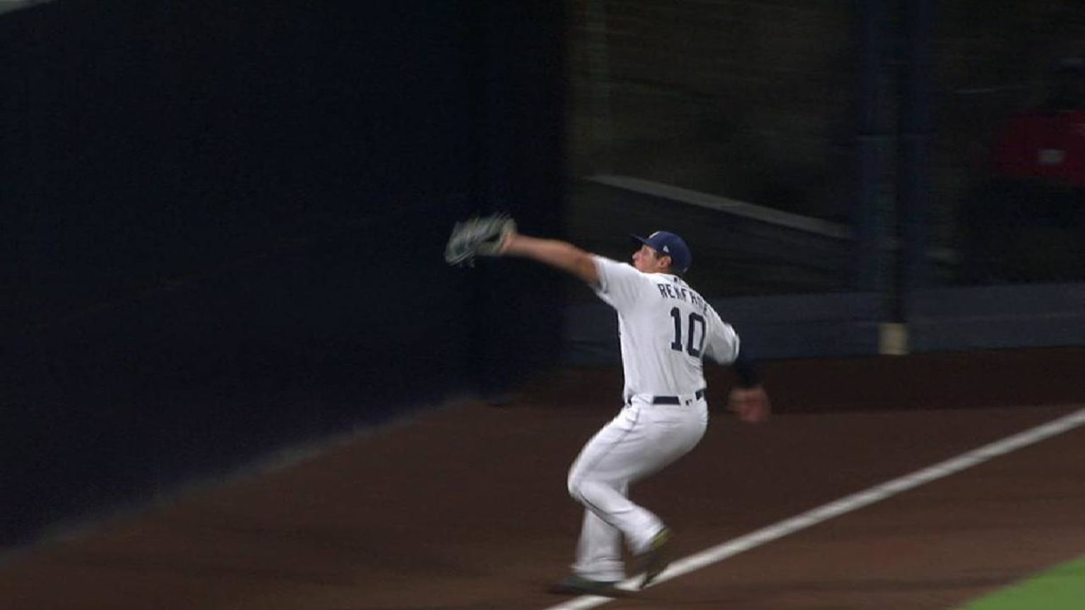 ATL@SD: Renfroe races over to make nice running grab | 06/05/2018 | San ...