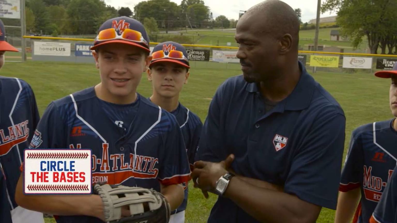 LLWS winners Circle the Bases | 09/24/2016 | MLB.com