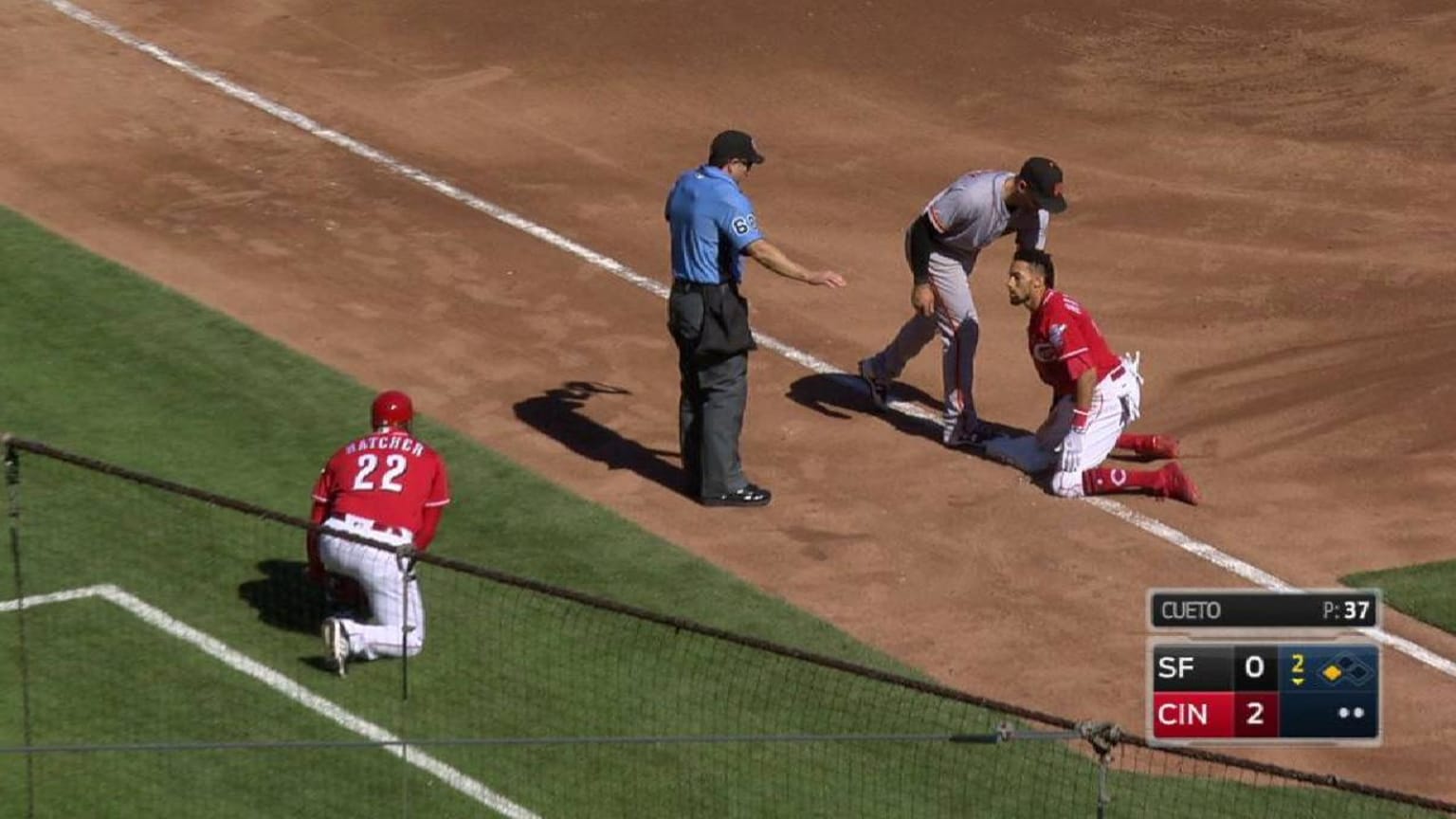 Hamilton legs out a triple | 05/07/2017 | MLB.com