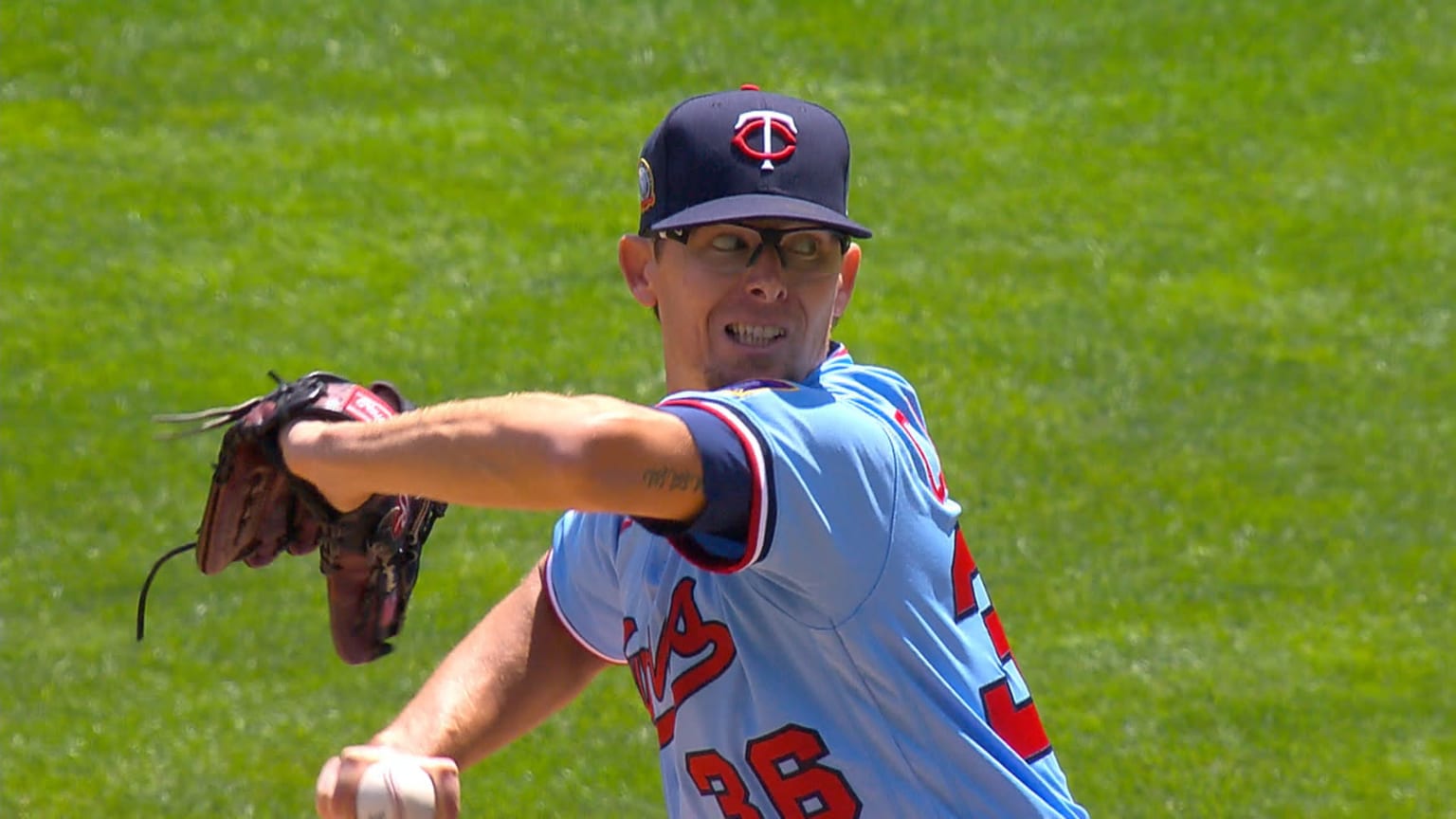 Tyler Clippard strikes out José Ramírez in the 1st | 08/02/2020 ...