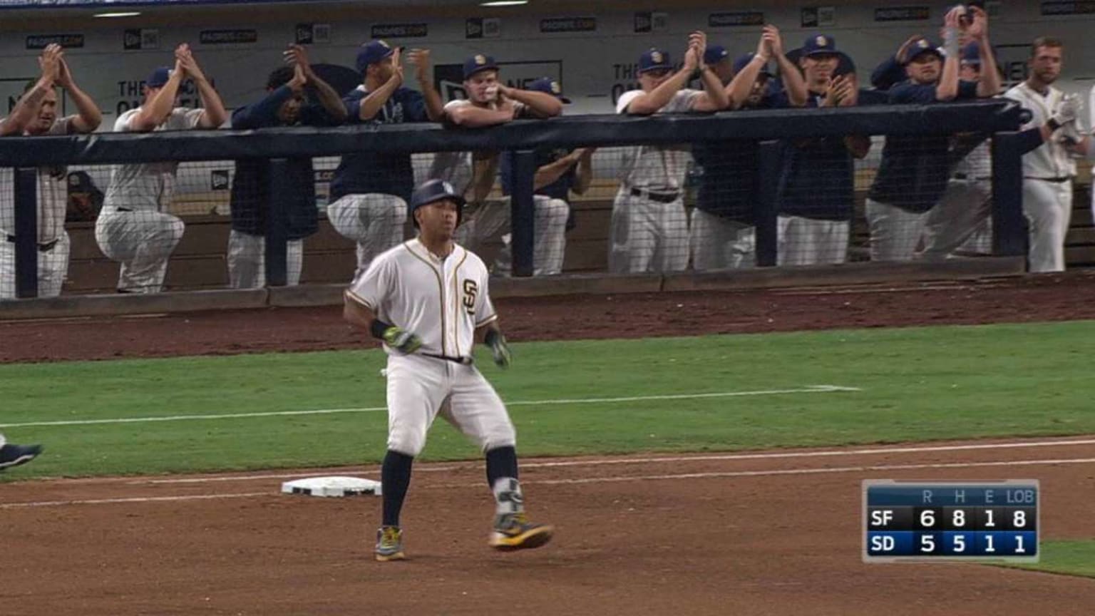 Solarte's emotional hit | 09/24/2016 | San Diego Padres