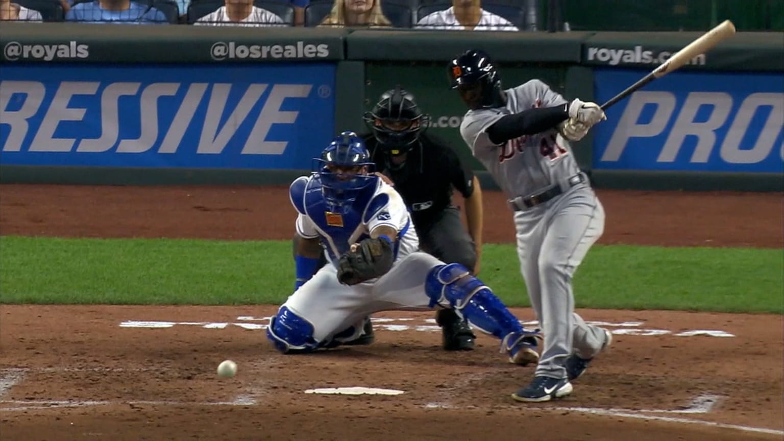 Daz Cameron drives in Cabrera | 06/15/2021 | Detroit Tigers