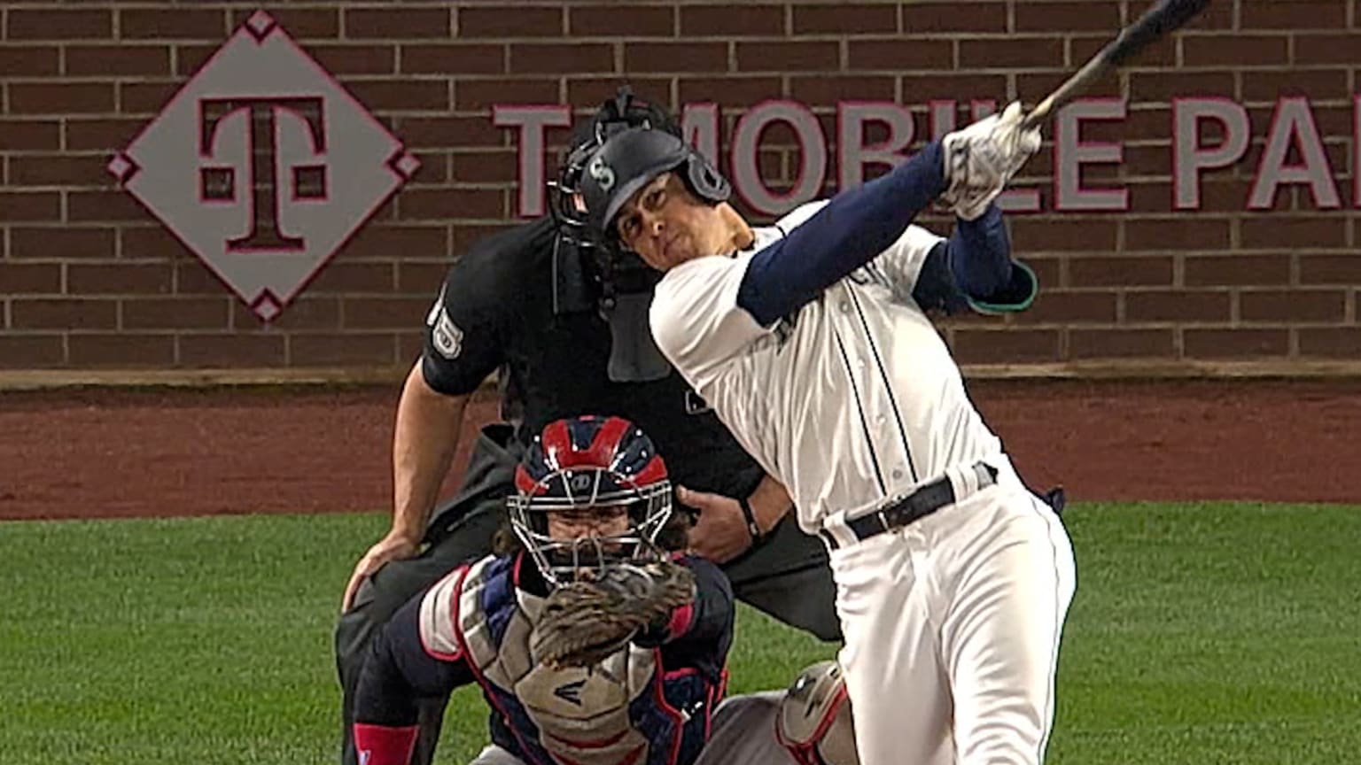 Dylan Moore smokes a two-run homer to left field | 05/13/2021 | Seattle ...