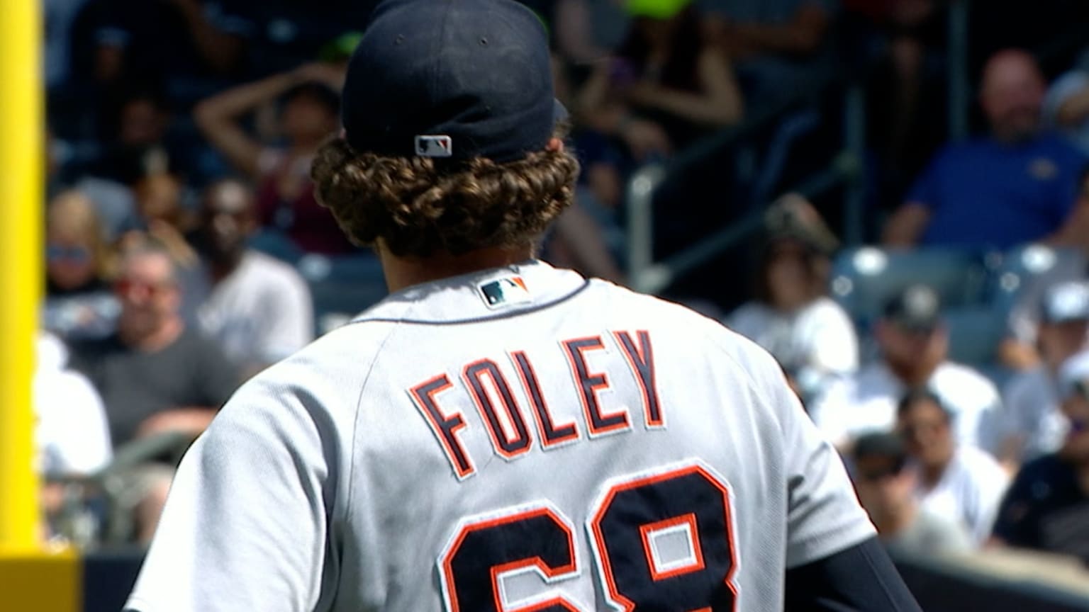 Jason Foley gets Joey Gallo to strike out looking | 06/04/2022 | MLB.com