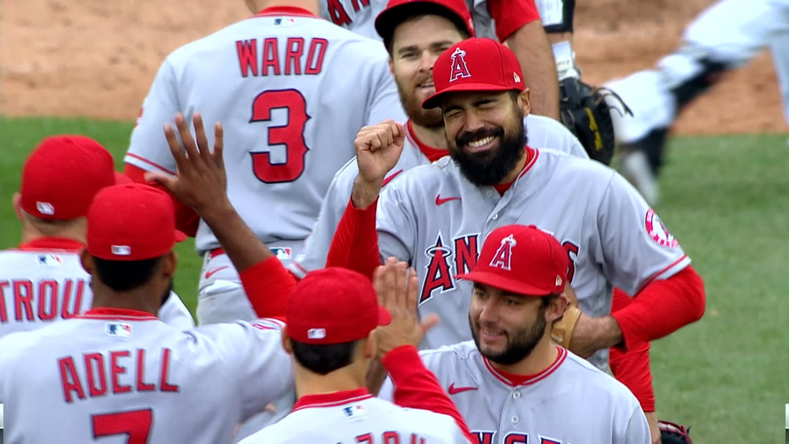 Ryan Tepera gets the last out in Angels' win | 05/01/2022 | MLB.com