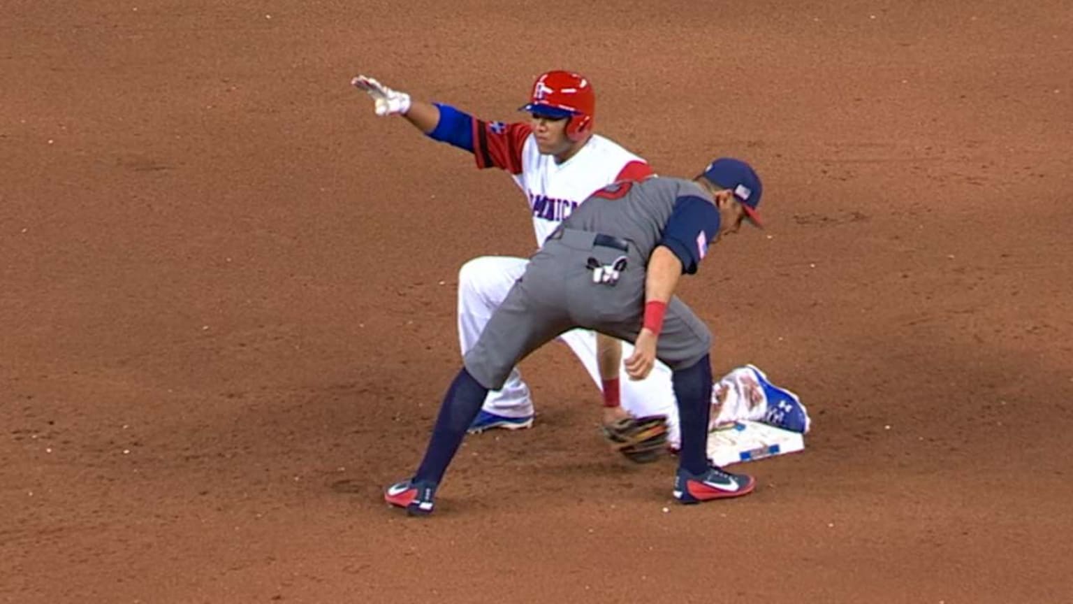 USA@DOM: Castillo cuts deficit with an RBI double | 03/11/2017 ...