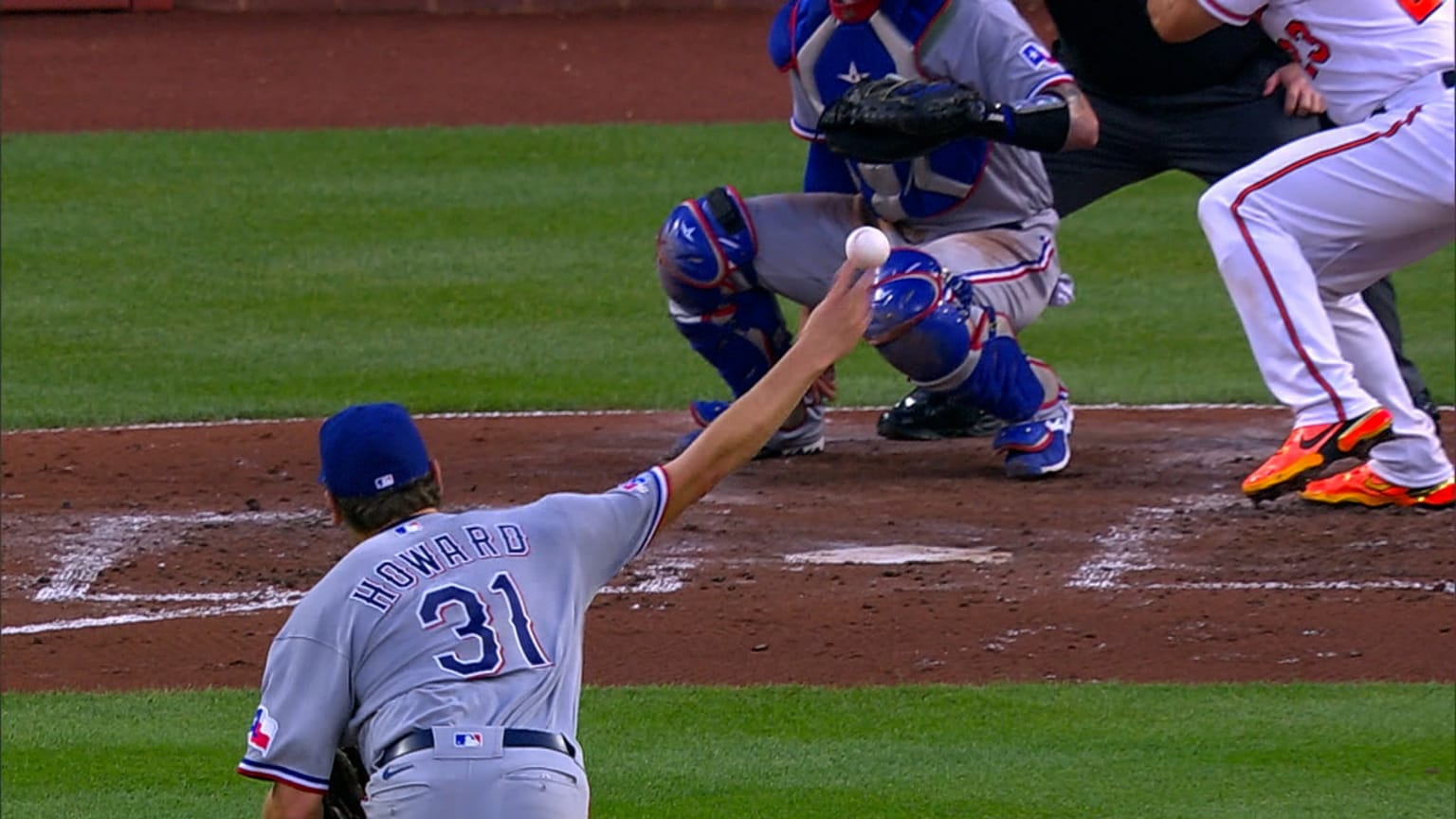 Howard strikes out Chirinos in the 2nd inning | 07/05/2022 | Texas Rangers