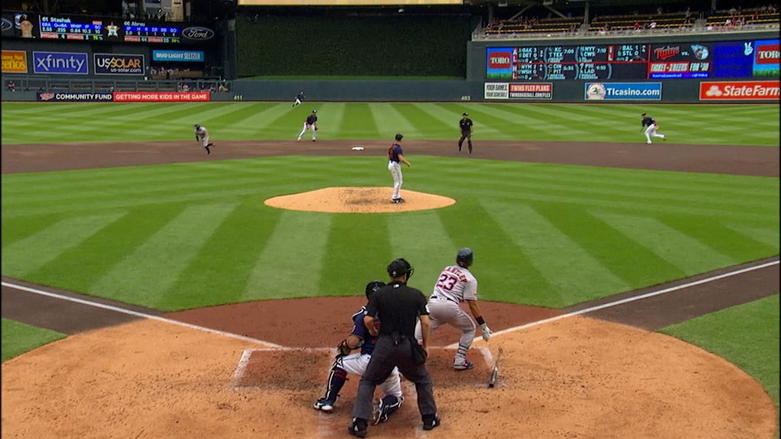 Michael Brantley's RBI double | 05/12/2022 | Houston Astros