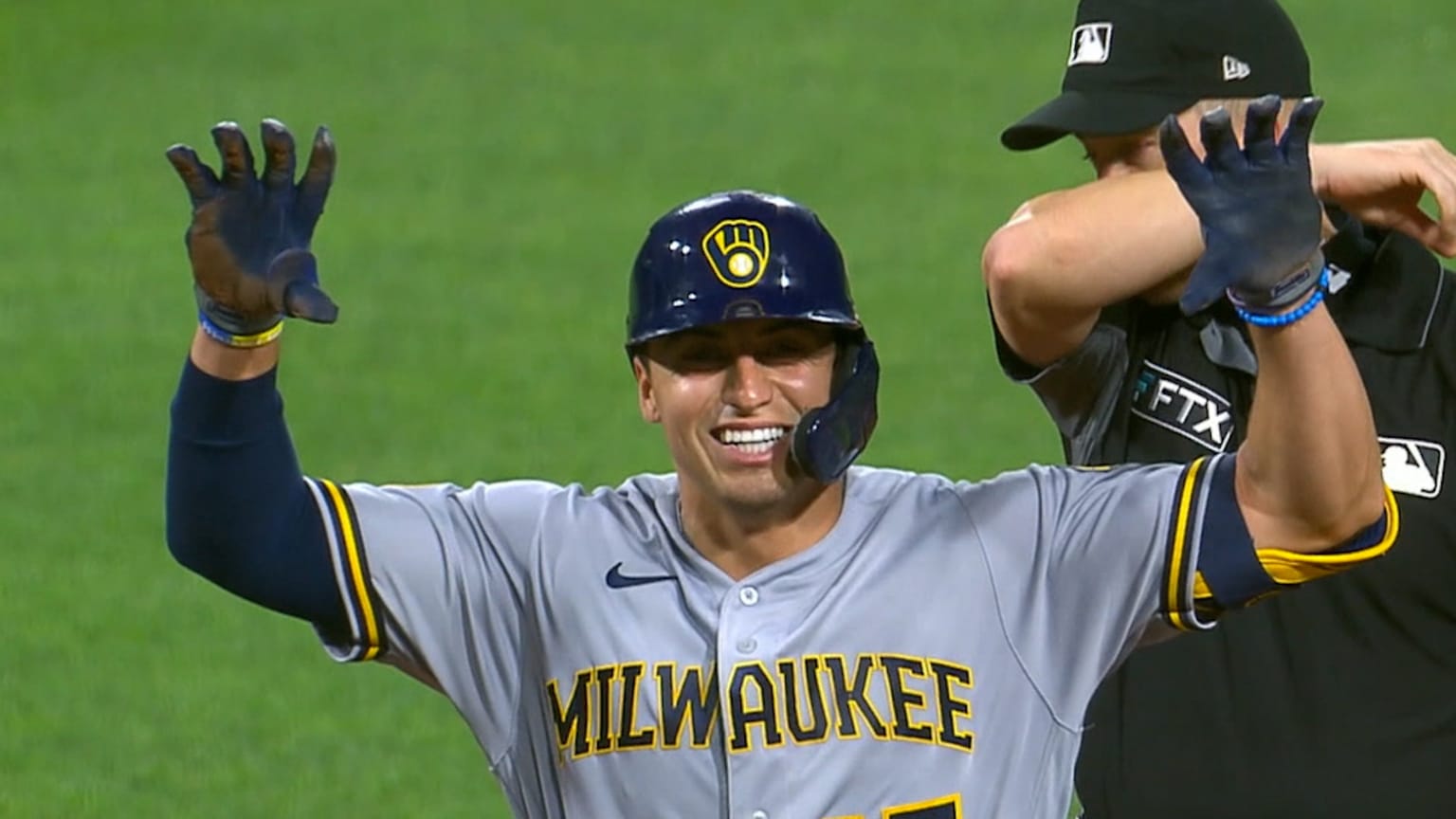 Tyrone Taylor picks up three hits on three doubles | 07/29/2021 | Los ...