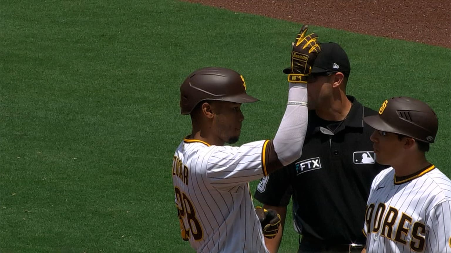 José Azocar lines an RBI single in the 1st inning | 06/22/2022 | San ...