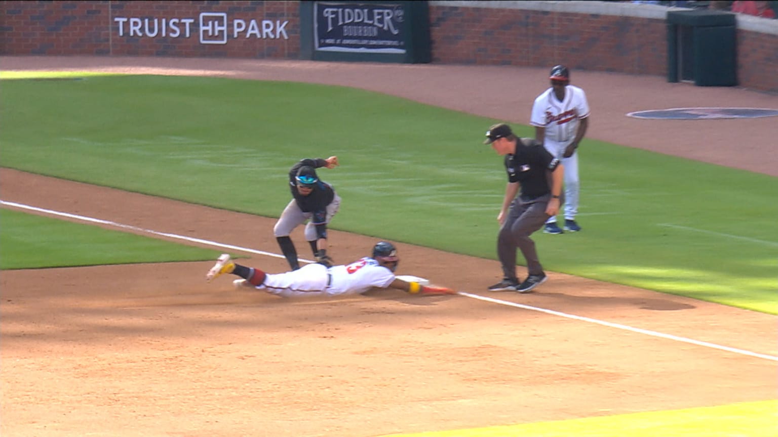 Acuña Jr. out after review | 05/28/2022 | Miami Marlins