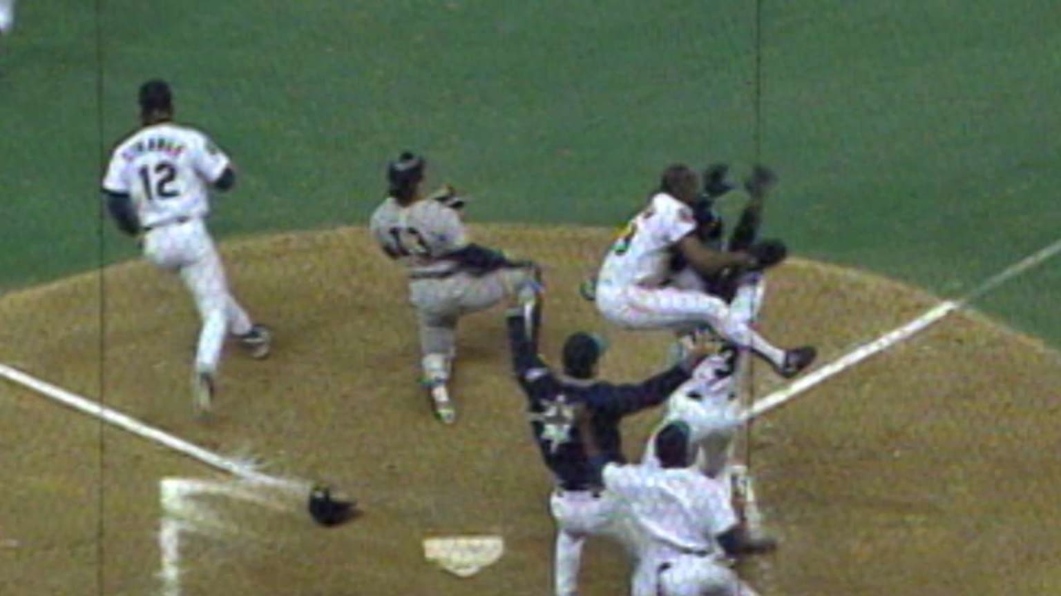 Edgar's walk-off hit sends Mariners to the ALCS | 10/08/1995 | Seattle ...