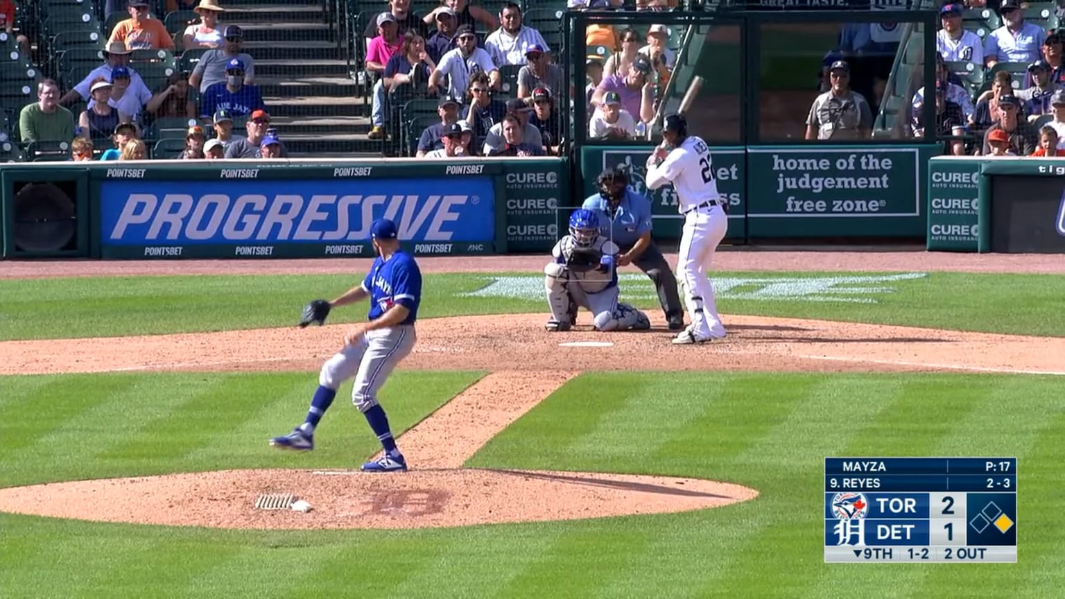 Tim Mayza seals the win | 11/04/2021 | MLB.com