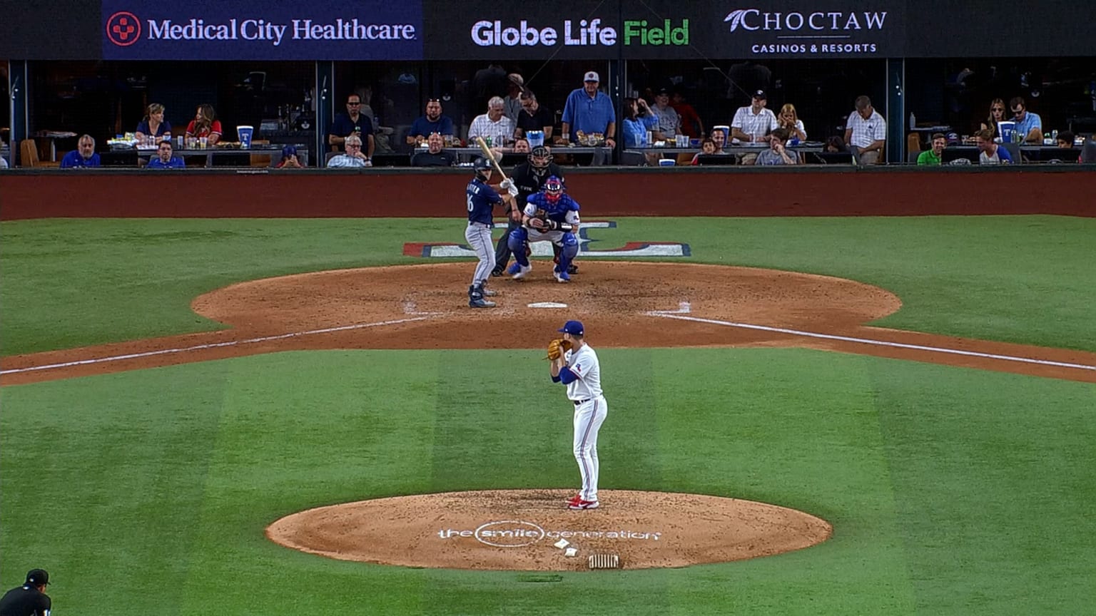 John King strands two on base in the 8th | 06/04/2022 | Texas Rangers