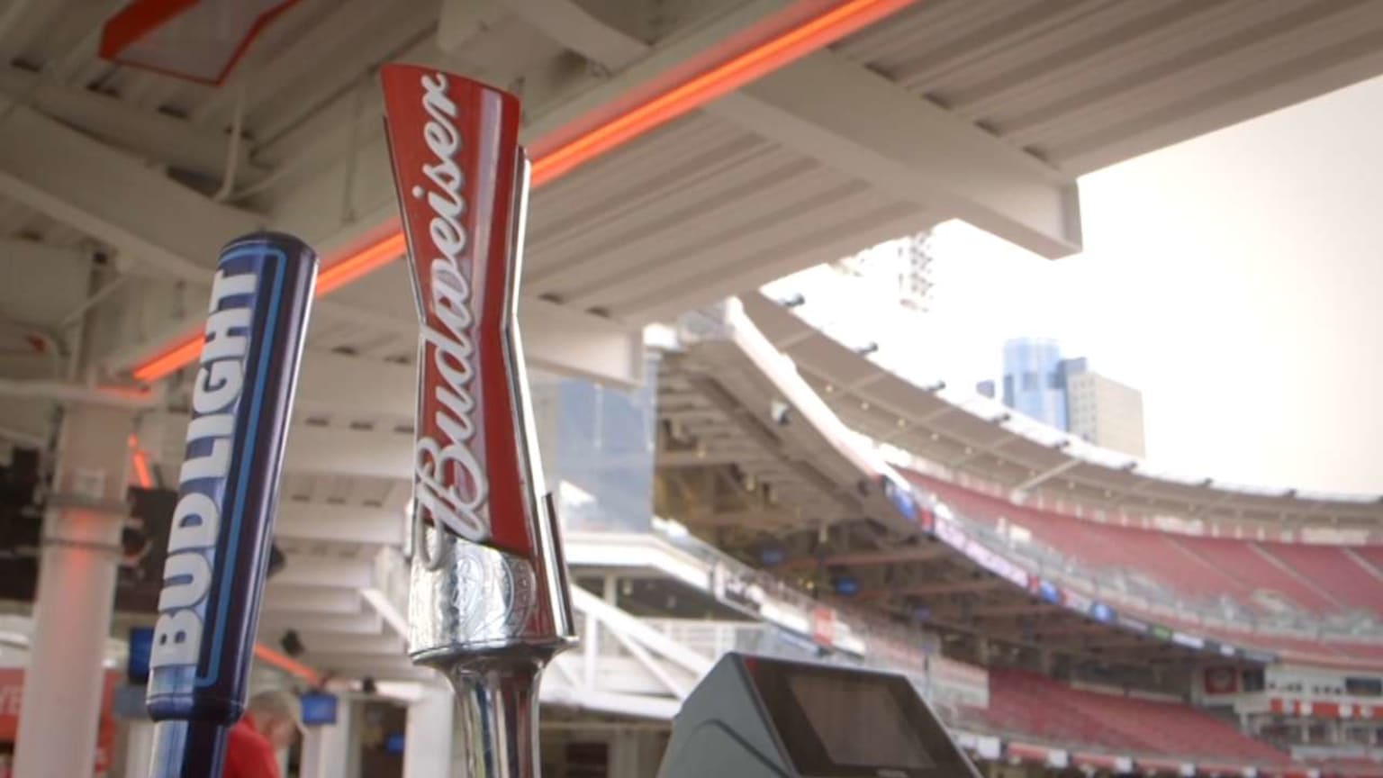 Tour the Budweiser Bullpen Decks | 10/11/2018 | MLB.com