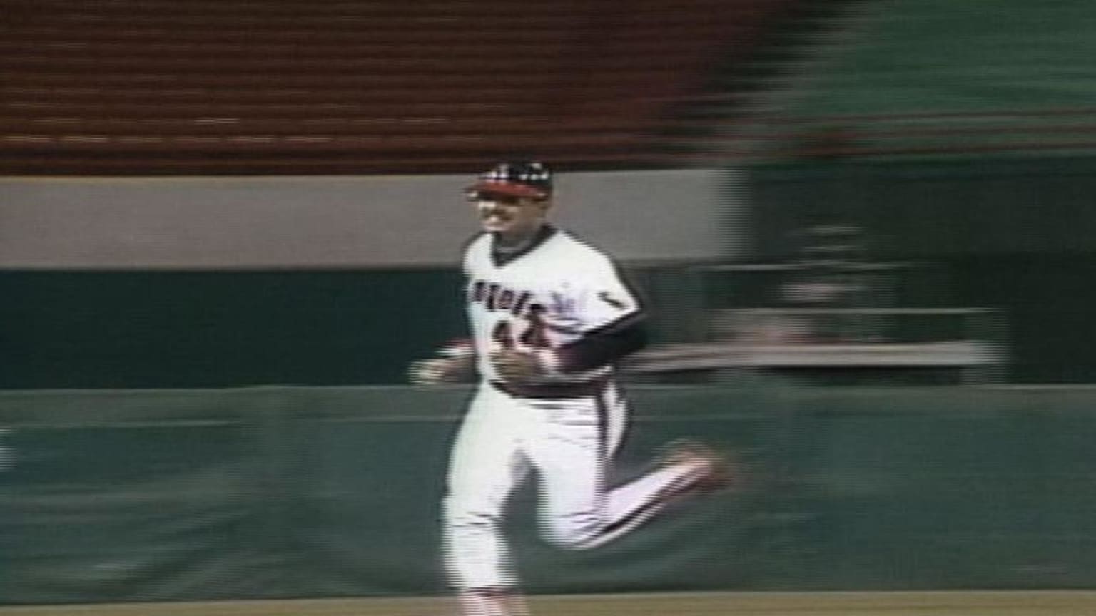 KC@LAA: Reggie collects his 500th career homer | 09/17/1984 | Los ...