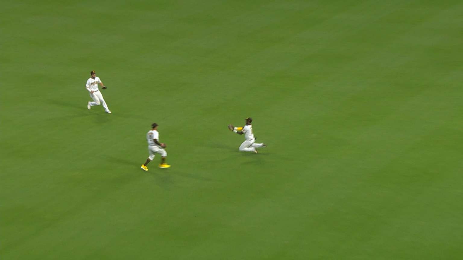 Jurickson Profar makes a basket catch in center field | 08/05/2020 ...