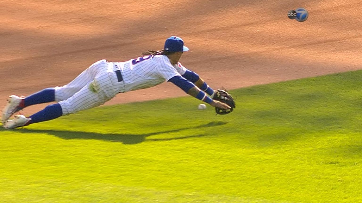 STL@CHC: Baez makes a great stop, gets shaken up | 09/15/2017 | MLB.com