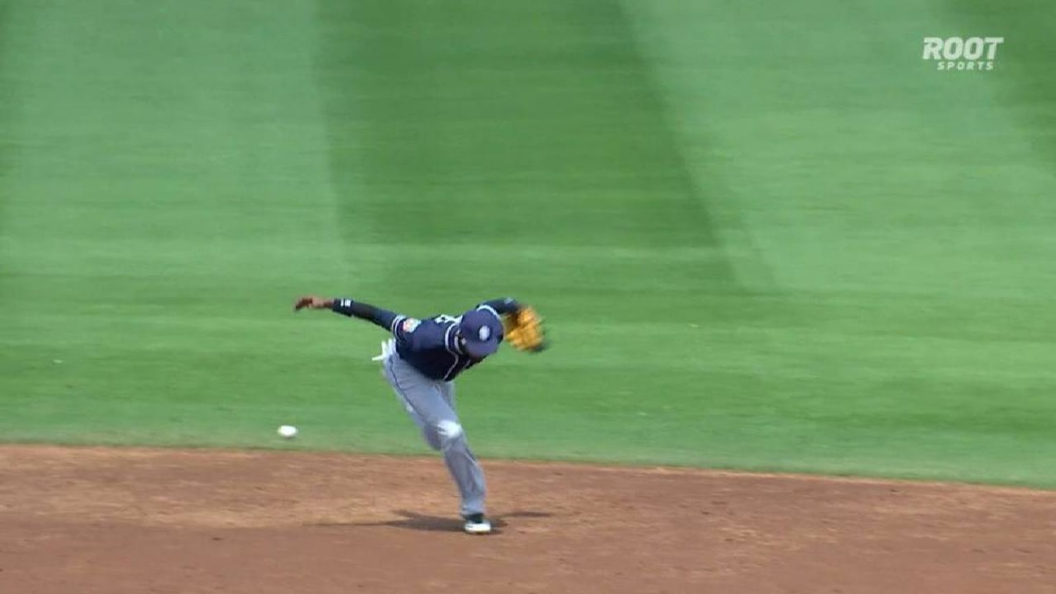 Dae-Ho Lee reaches on a fielding error by shortstop Alexei Ramirez ...