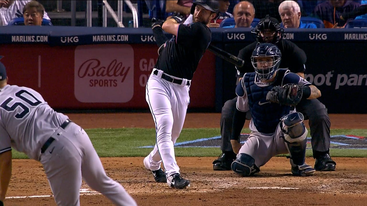 Brian Miller singles for first MLB hit | 07/30/2021 | Miami Marlins