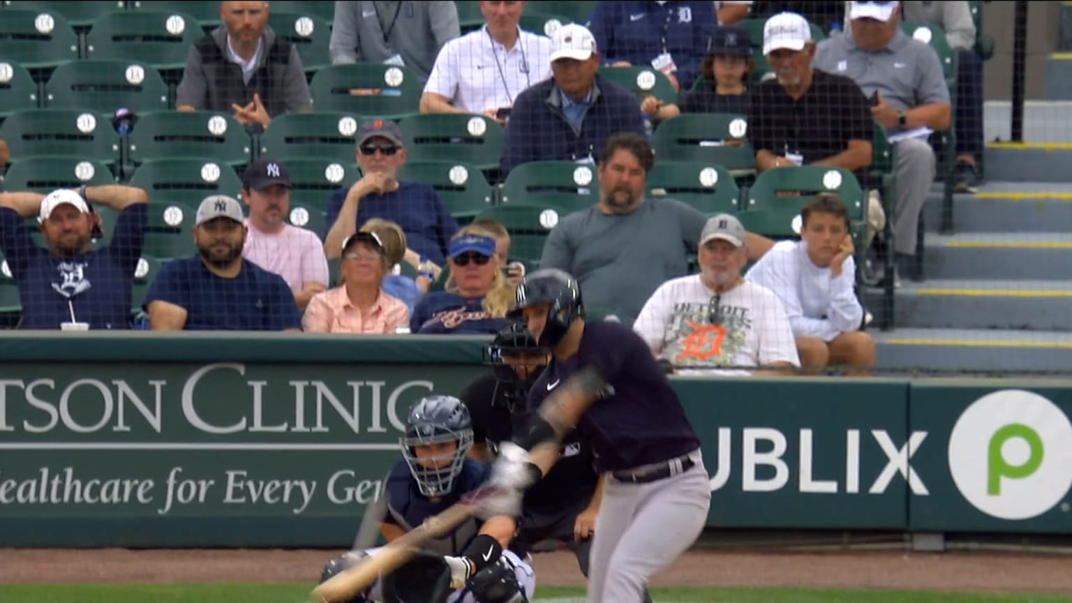 Marwin Gonzalez sends a two-run homer to left field | 03/24/2022 | New ...