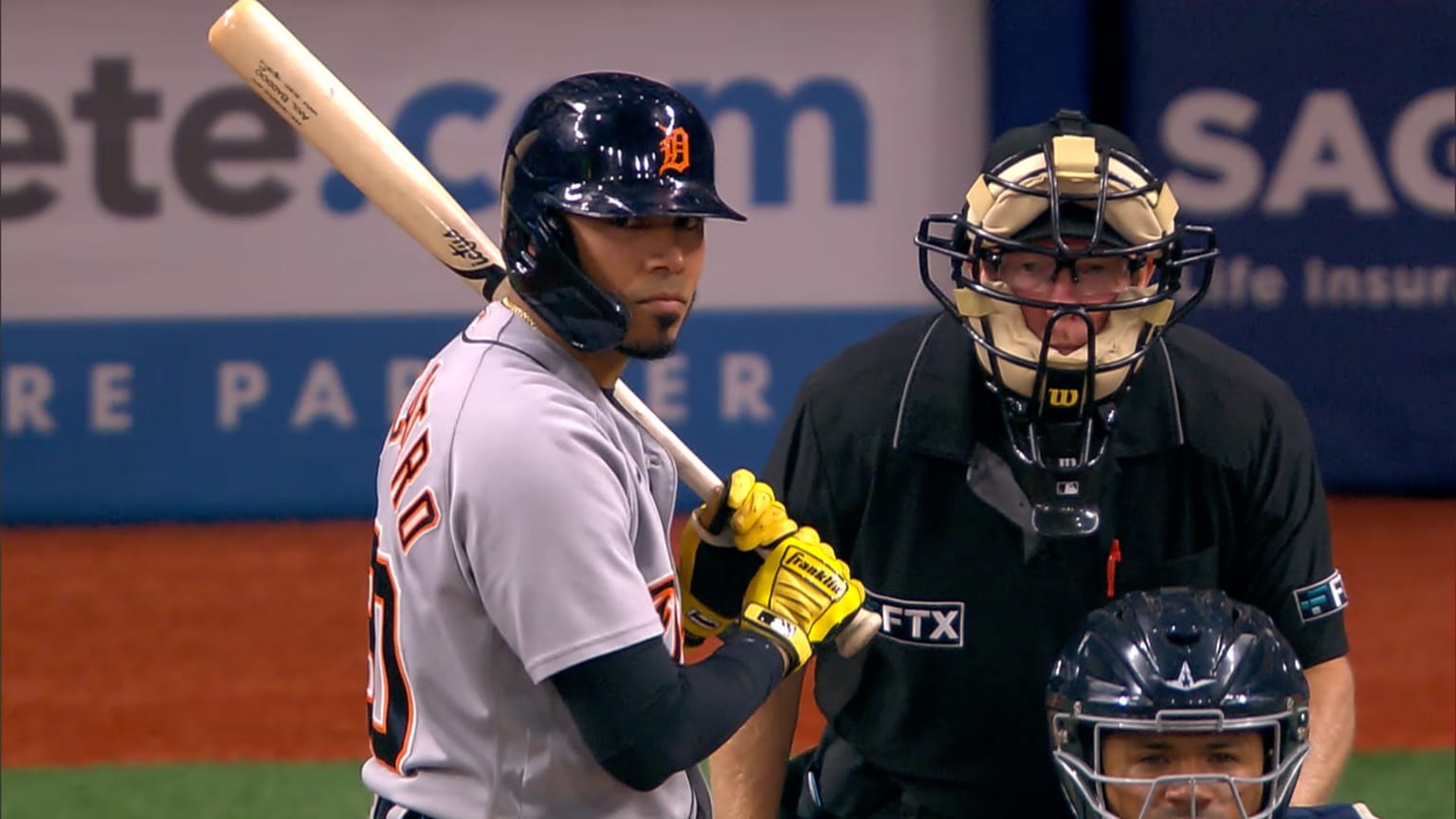 Harold Castro levanta fly de sacrificio en el 3ro | 17/09/2021 | Los ...