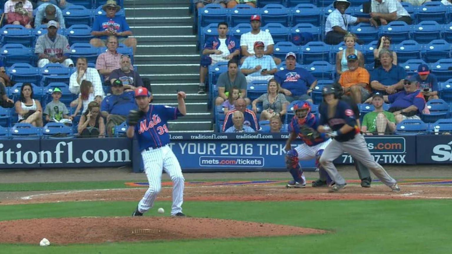 Blevins hit by comebacker | 03/24/2016 | New York Mets