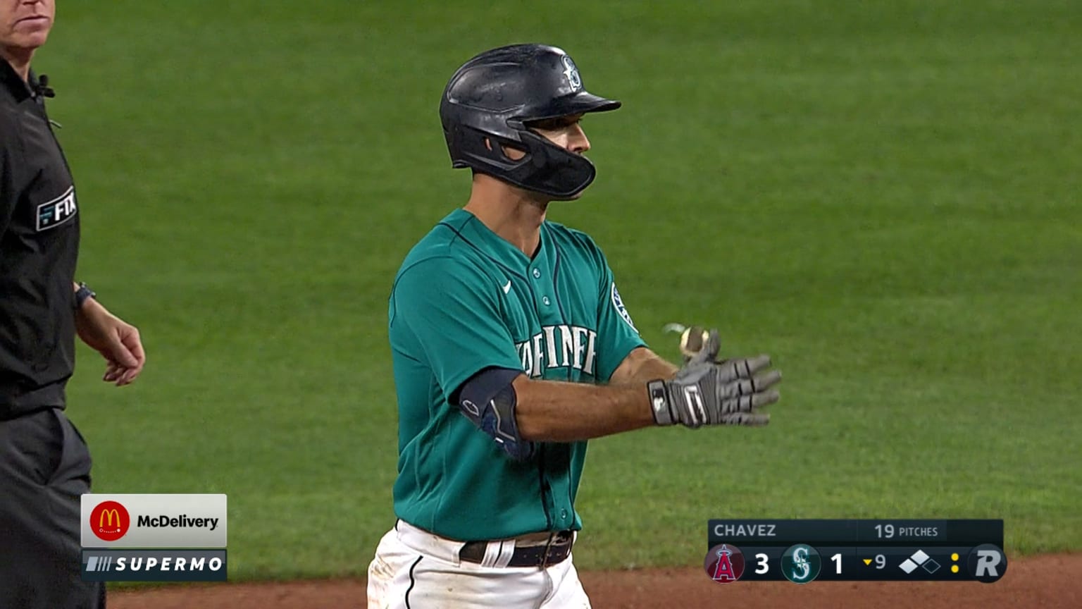 Adam Frazier narrows the Angels lead to 2 runs | 08/05/2022 | Seattle ...