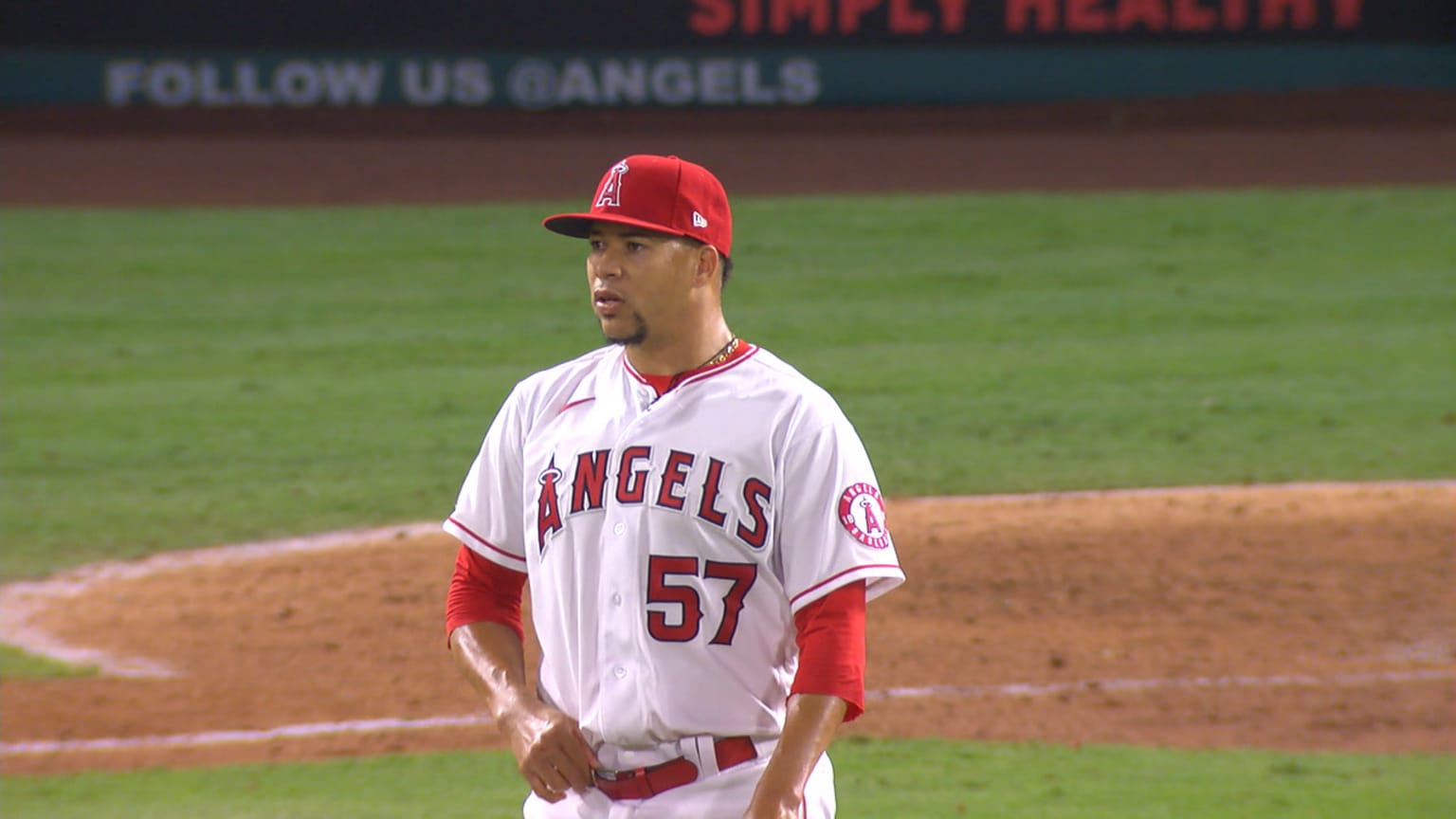 Hansel Robles gets Davis to ground out to cap shutout | 08/12/2020 ...