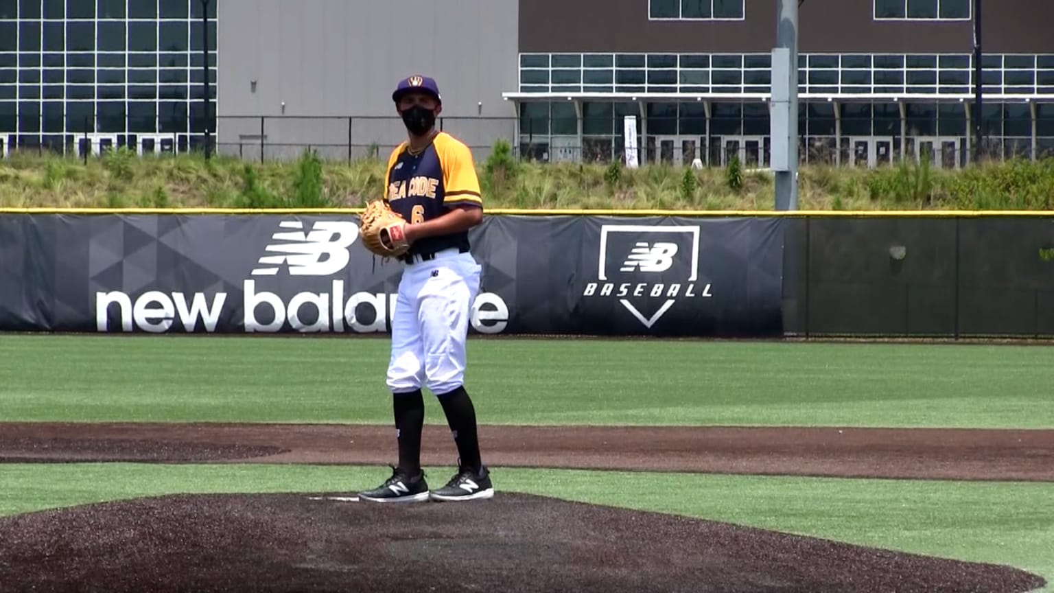 Draft Report: Eric Silva, high school pitcher | 05/15/2021 | MLB.com