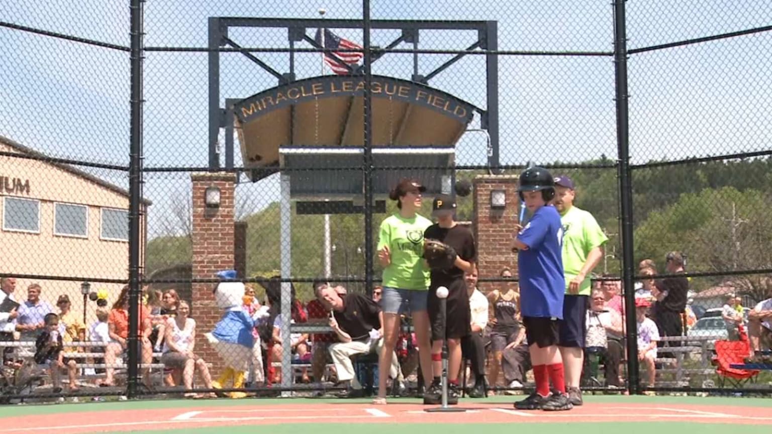 Miracle League of Indiana County Opening | 07/07/2016 | MLB.com